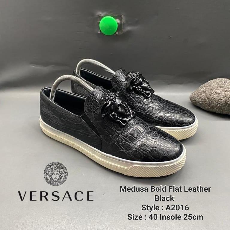 Sepatu Versace A2016 Medusa Bold Flat Leather Black Size 40, Fesyen ...