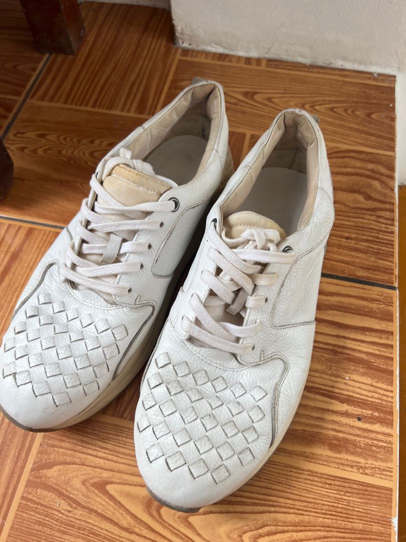 Original Bottega Venetta Shoes, Men's Fashion, Footwear, Sneakers on ...