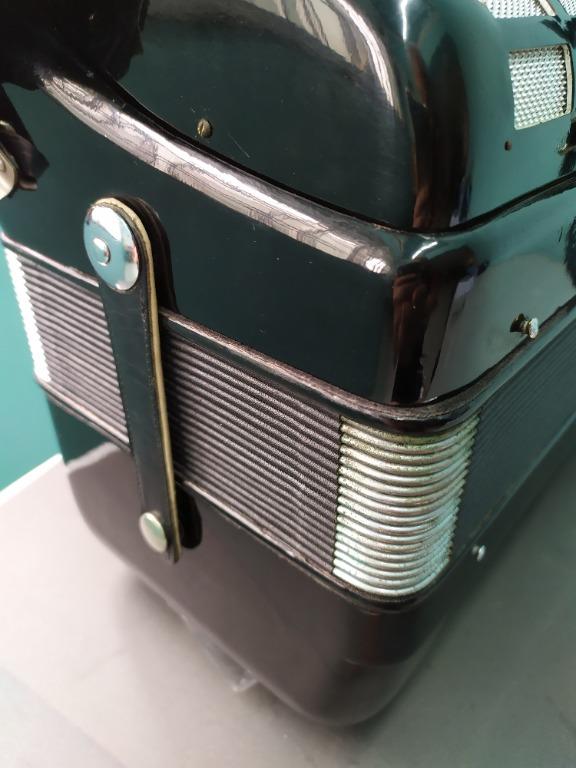 Parrot accordion with novelty wooden keys, Hobbies & Toys, Music ...