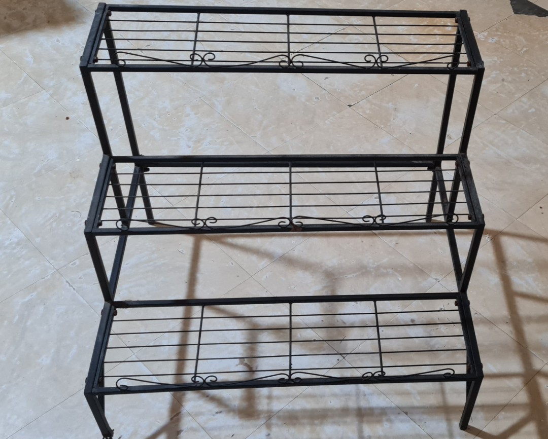 Plant Rack, Furniture & Home Living, Outdoor Furniture on Carousell