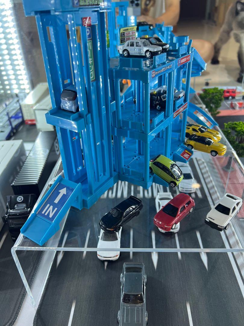 Pocket Tomica Town Series Parking with cars & initial d, Hobbies & Toys ...