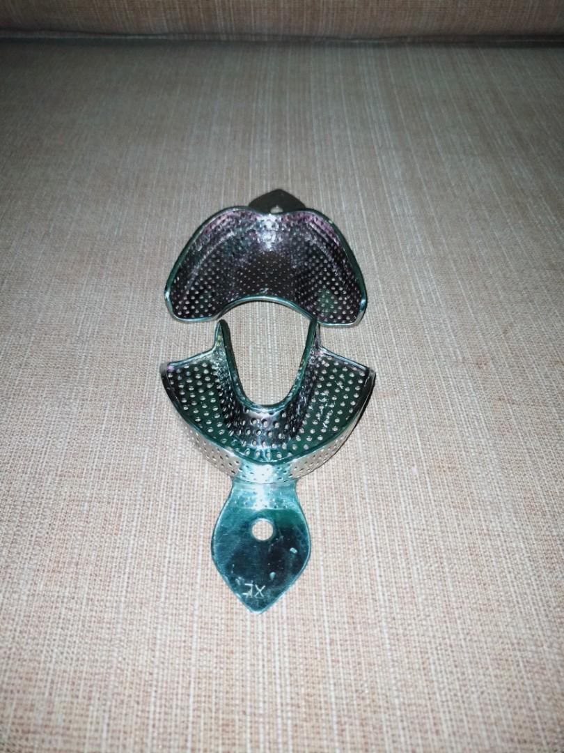 Rim Lock perforated tray/Impression Tray (sold per piece), Health ...