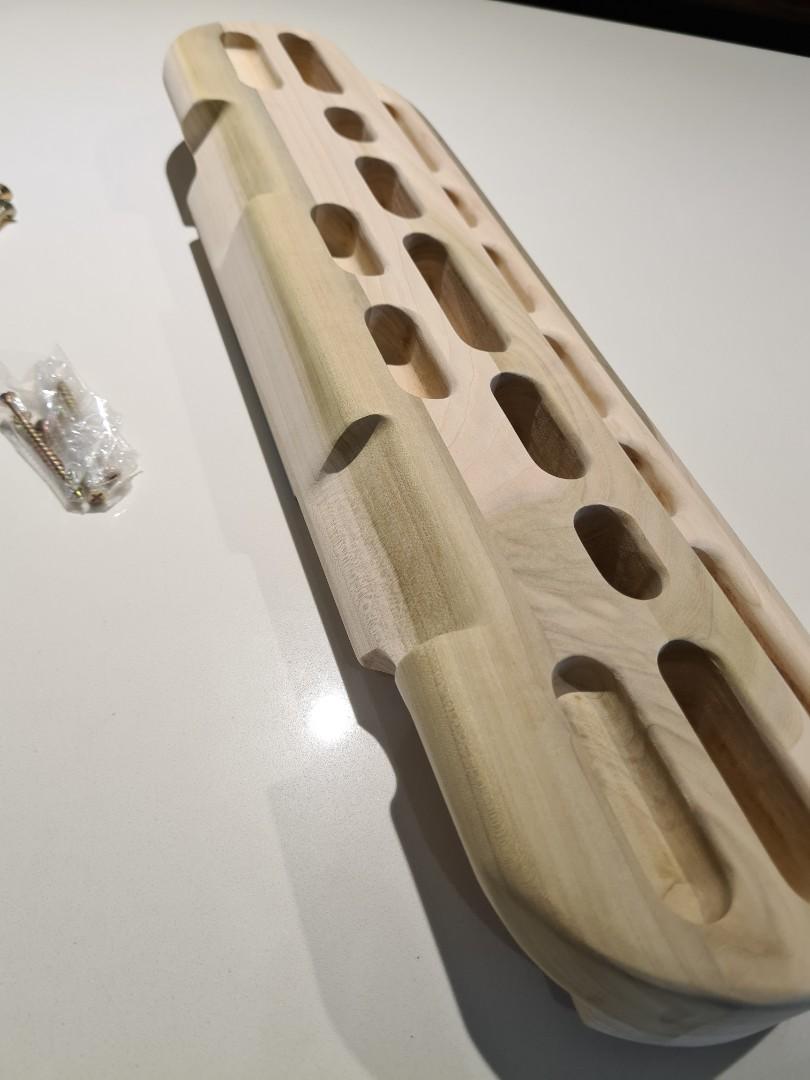 Rock climbing hangboard finger training board (beastmaker 1000 layout ...