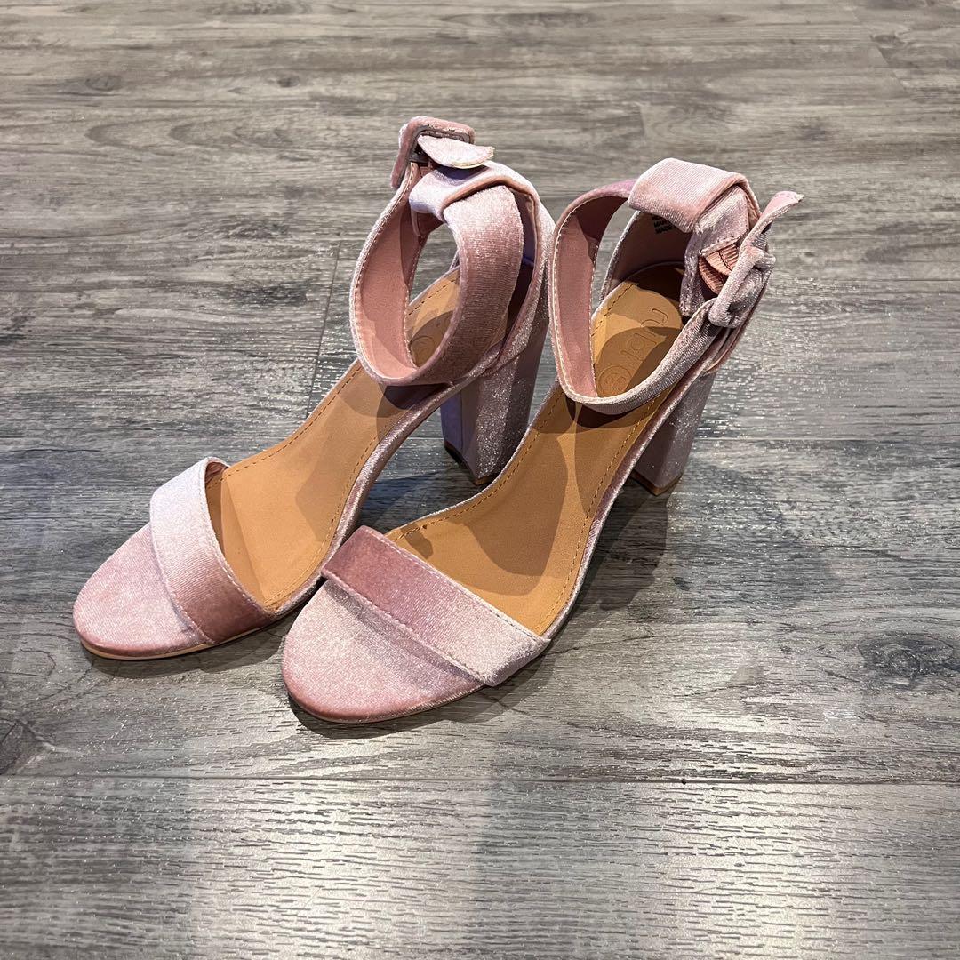 Rubi Pink Valvet Heels, Women's Fashion, Footwear, Heels on Carousell