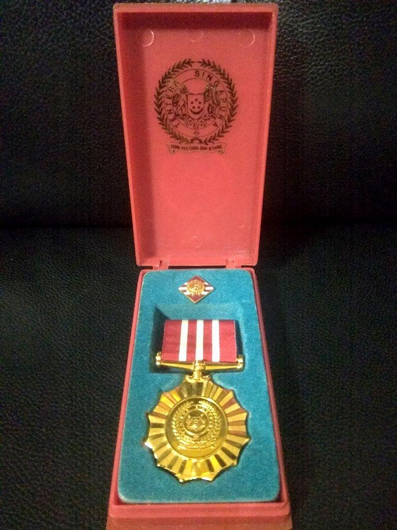 SINGAPORE ARMED FORCES - Reserve Service Medal, Hobbies & Toys ...