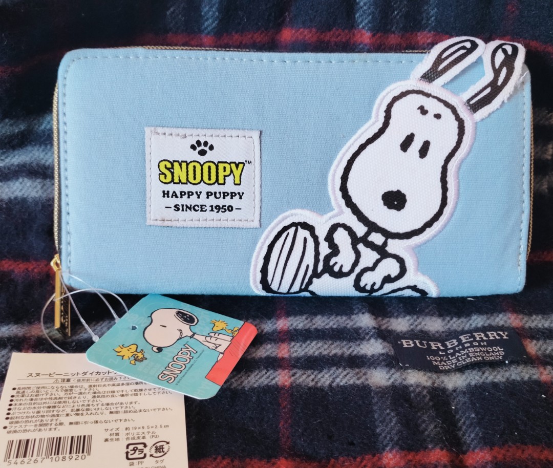 Snoopy Peanuts wallet, Women's Fashion, Bags & Wallets, Wallets & Card ...