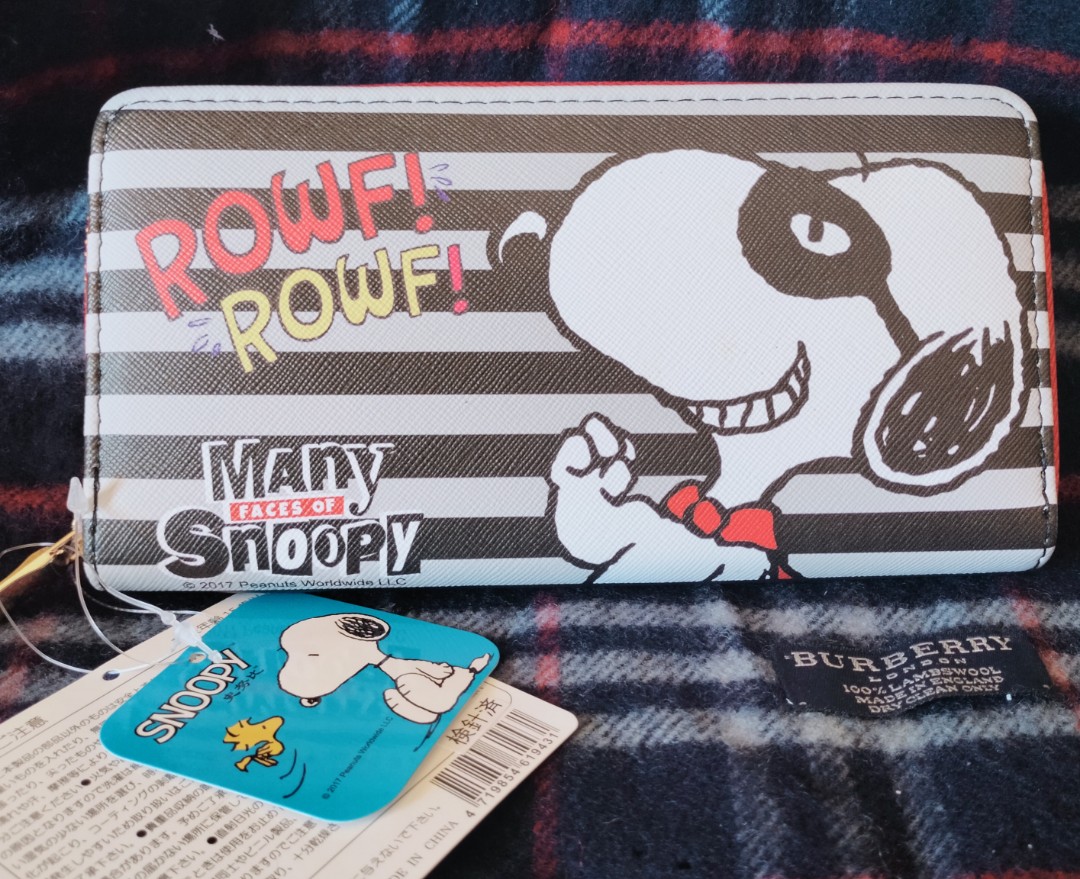 Snoopy Peanuts wallet, Women's Fashion, Bags & Wallets, Wallets & Card ...