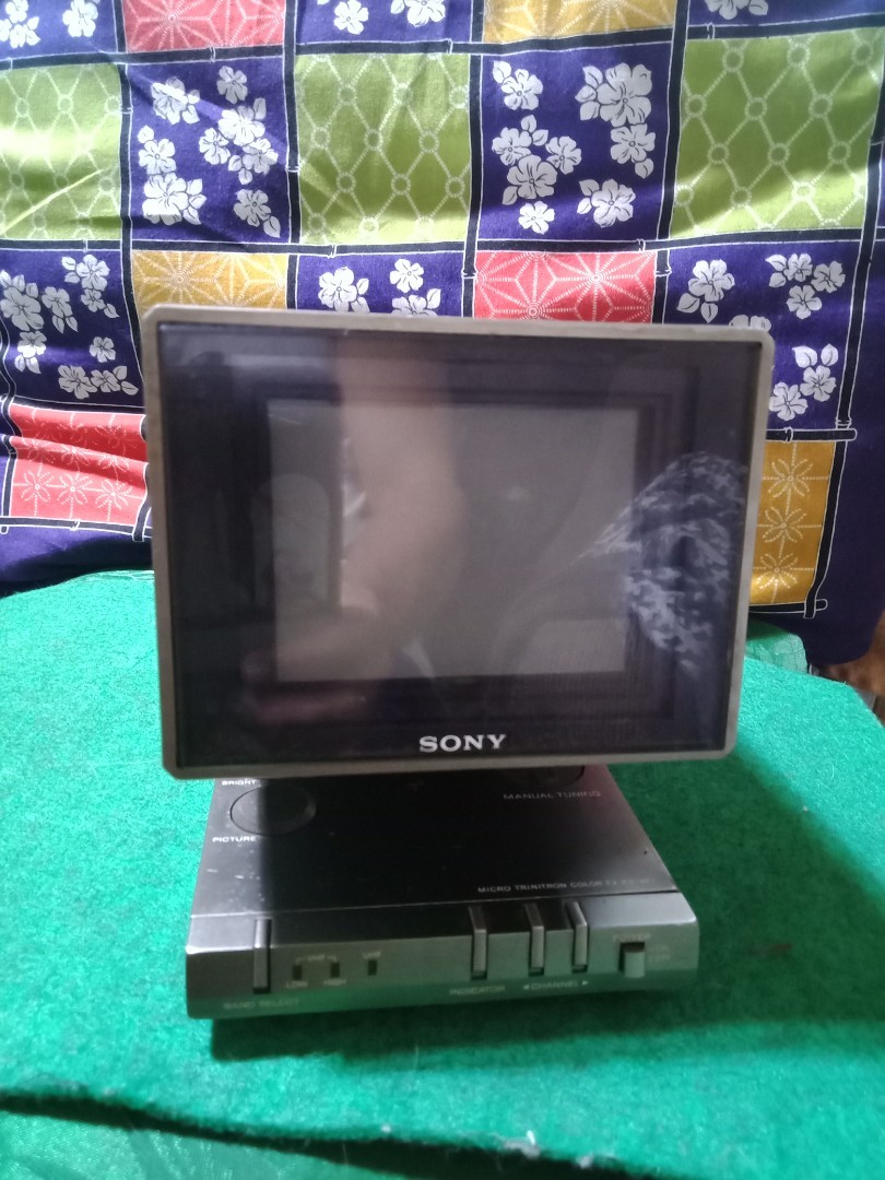 Sony Trinitron, TV & Home Appliances, TV & Entertainment, TV on Carousell