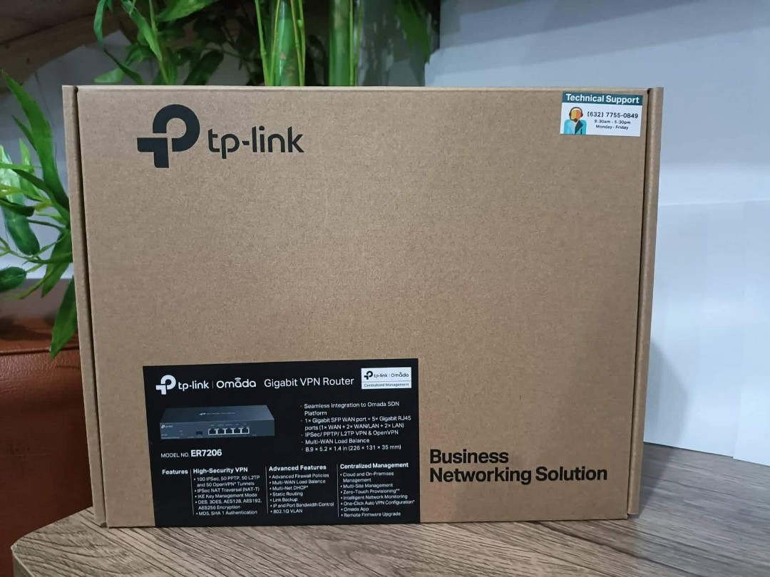 TP-LINK TL-ER7206"SafeStream™ Gigabit Multi-WAN VPN Router, Computers ...