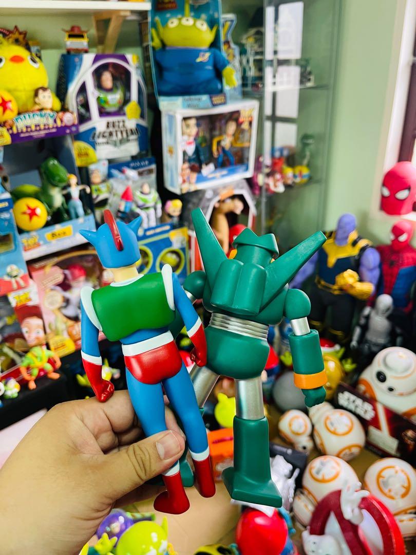 Crayon shin chan action kamen and robot kantam set, Hobbies & Toys ...