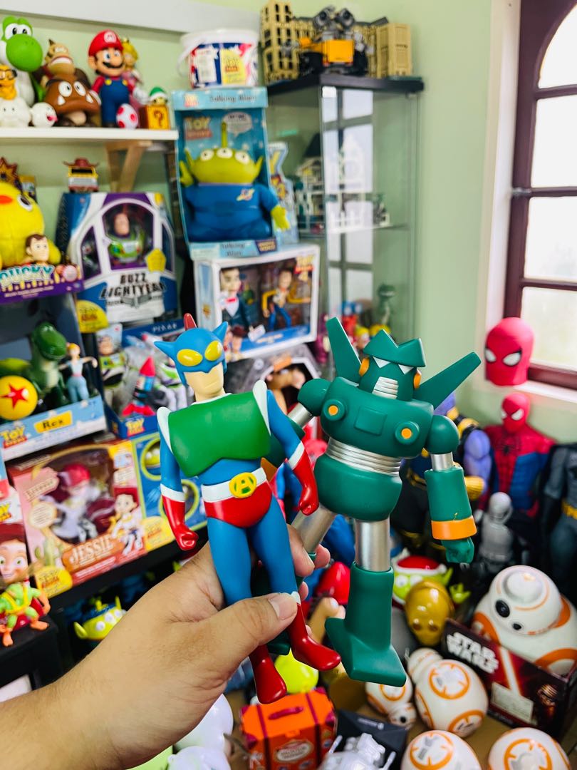 Crayon shin chan action kamen and robot kantam set, Hobbies & Toys ...