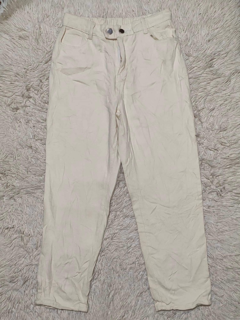 Cream Baggy (26-31), Women's Fashion, Bottoms, Jeans on Carousell