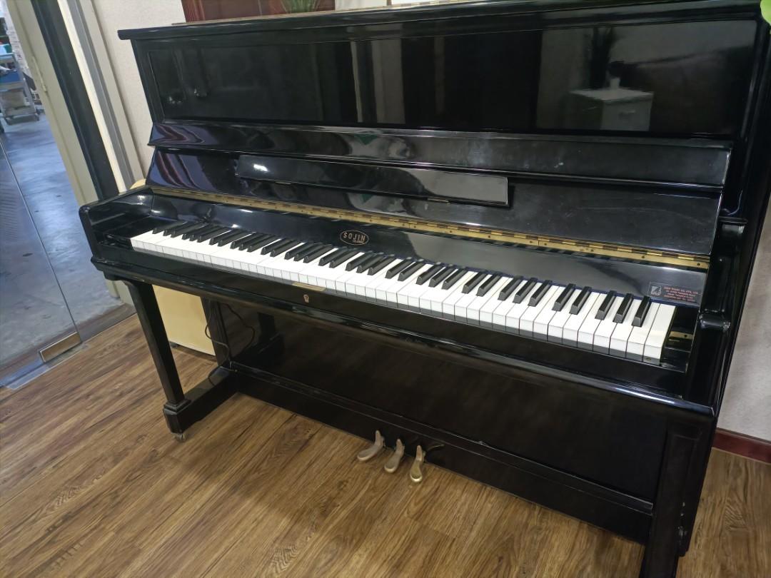Very good condition Piano, Hobbies & Toys, Music & Media, Musical ...