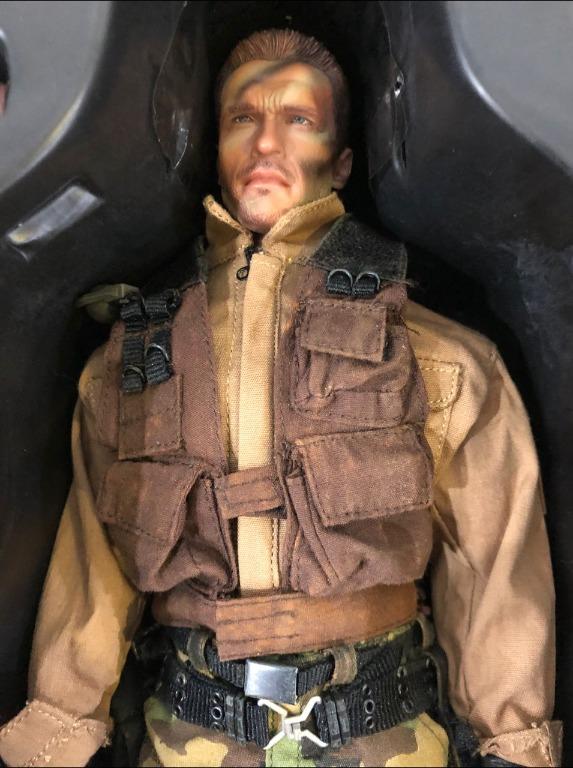 HOT TOYS MMS72 PREDATOR – MAJOR ALAN ‘DUTCH’ SCHAEFER 1/6TH SCALE ...