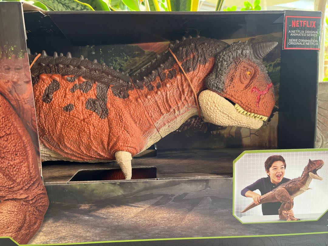 Jurassic World Super Colossal Colossal Carnotaurus Toro, Hobbies & Toys ...