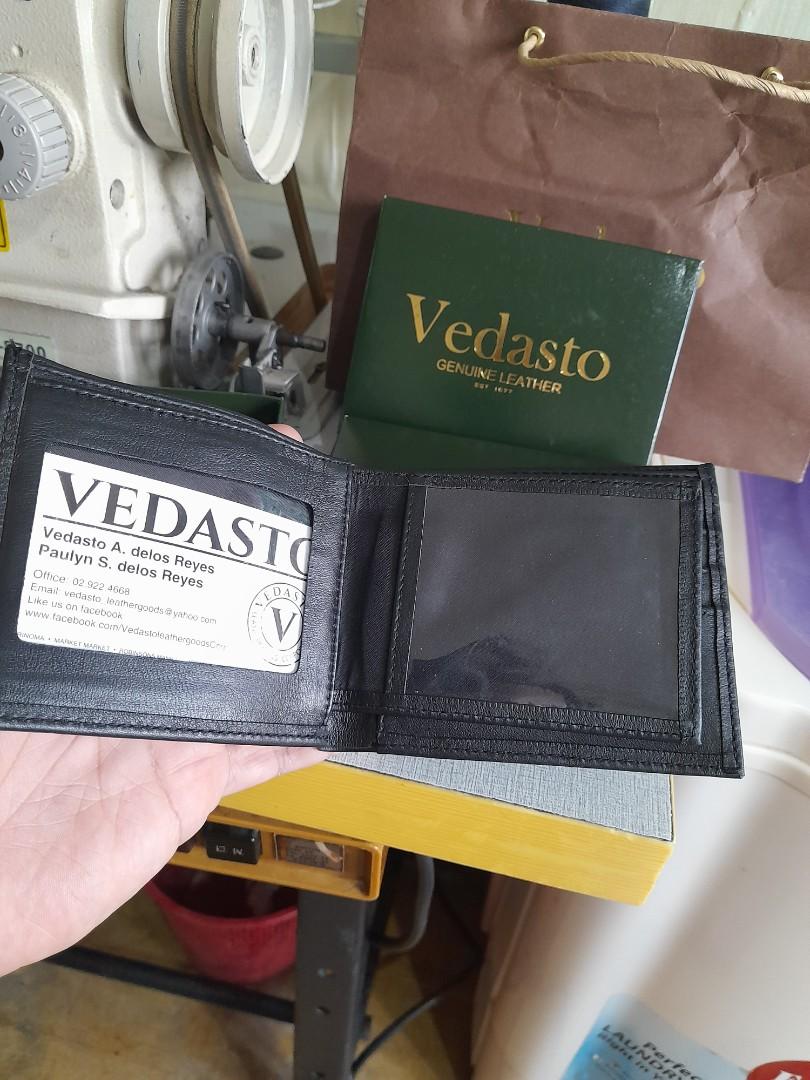 mens vedasto bifold leather wallet, Men's Fashion, Watches ...