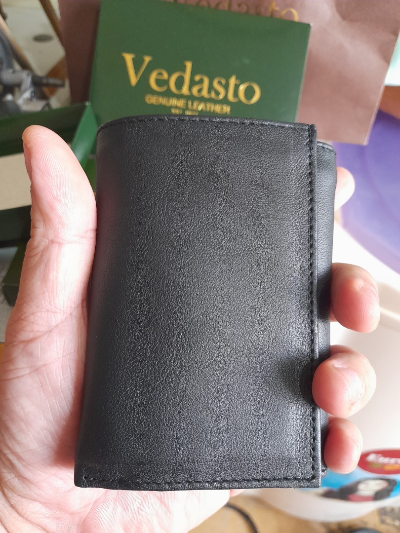 mens vedasto trifold wallet, Men's Fashion, Watches & Accessories ...