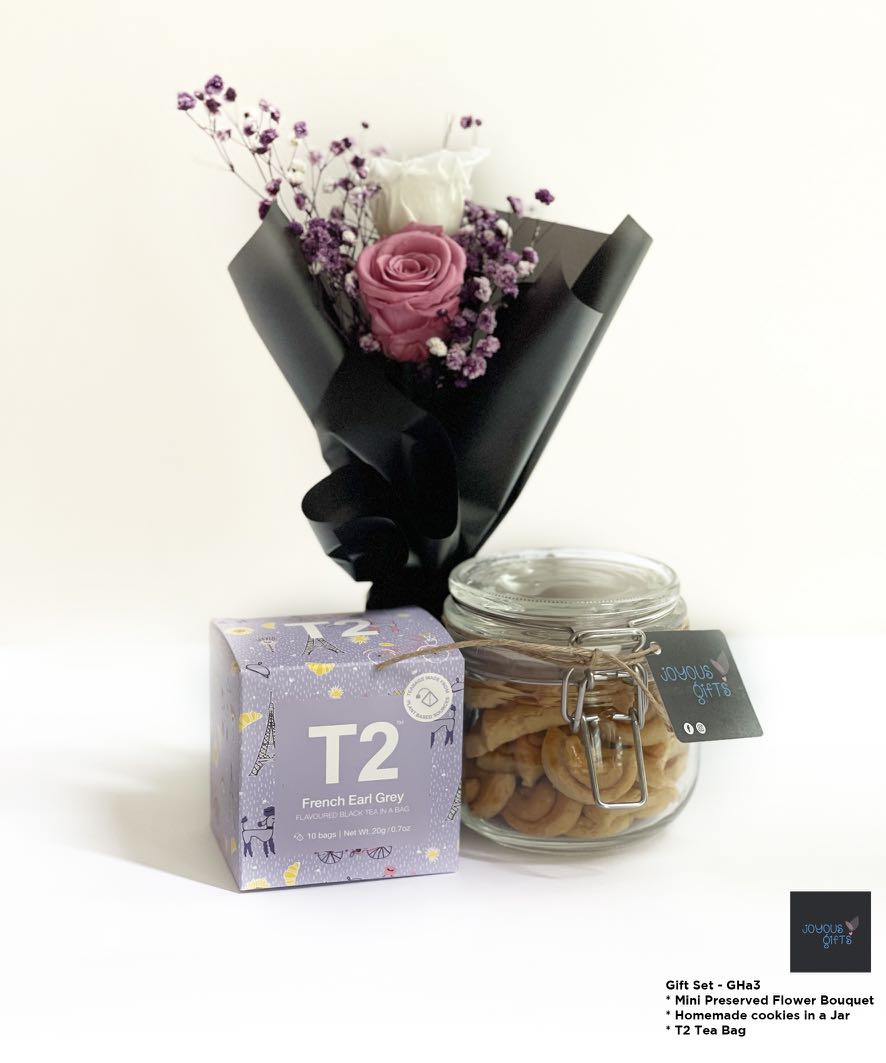 Mini hamper, Food & Drinks, Gift Baskets & Hampers on Carousell