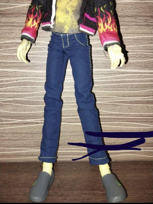 monster high heath burn, Hobbies & Toys, Toys & Games on Carousell
