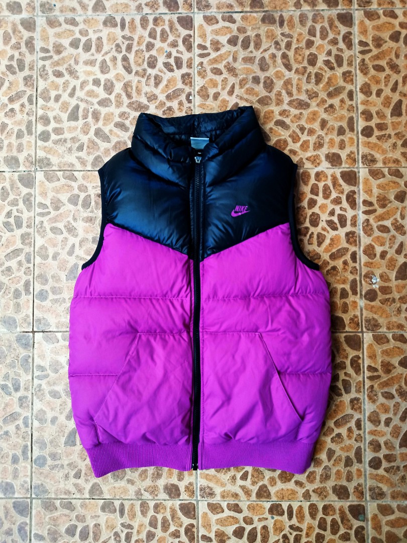 Nike puffer vest, Men's Fashion, Coats, Jackets and Outerwear on Carousell