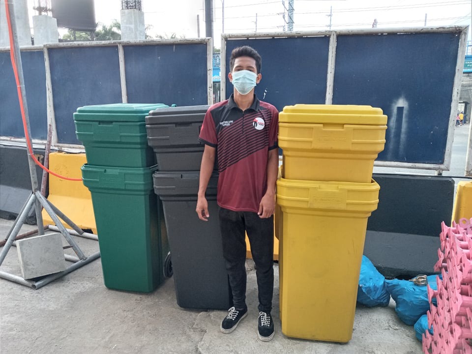 roller king trash bin 150L and 250L, Furniture & Home Living, Cleaning ...