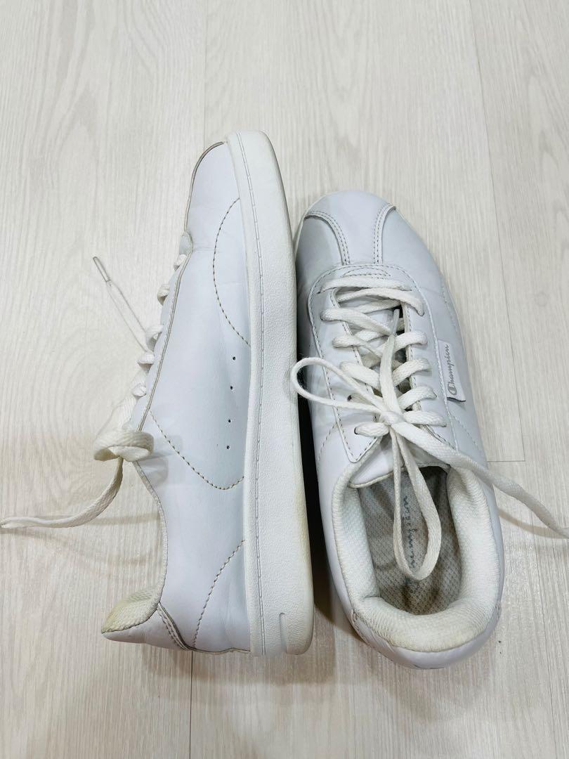 Sepatu keds putih tali, Fesyen Wanita, Sepatu di Carousell