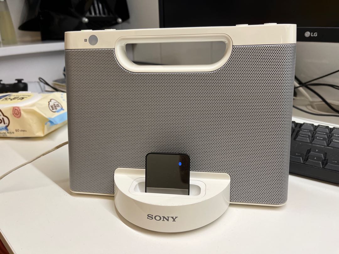 Sony RDP-M5IP + 藍芽轉接頭, 音響器材, 音樂播放裝置 MP3及CD Player - Carousell