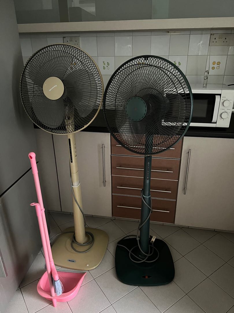 Standing Fan, Furniture & Home Living, Lighting & Fans, Fans on Carousell