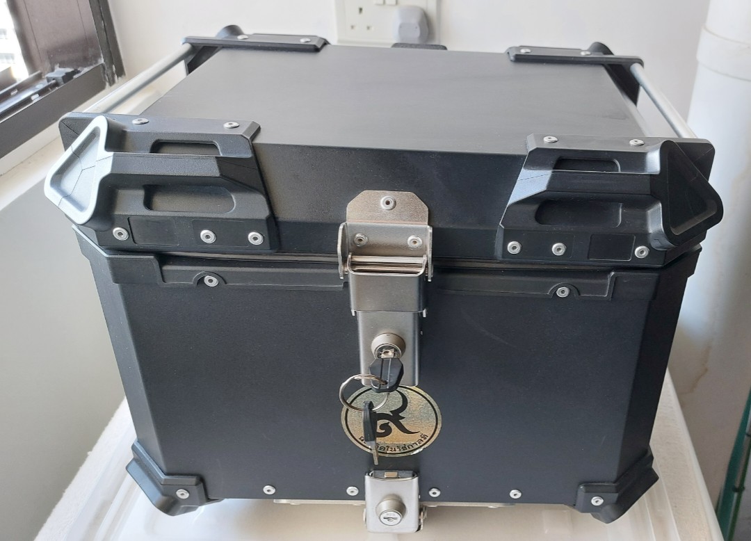 45 litre Top Box, Everything Else on Carousell