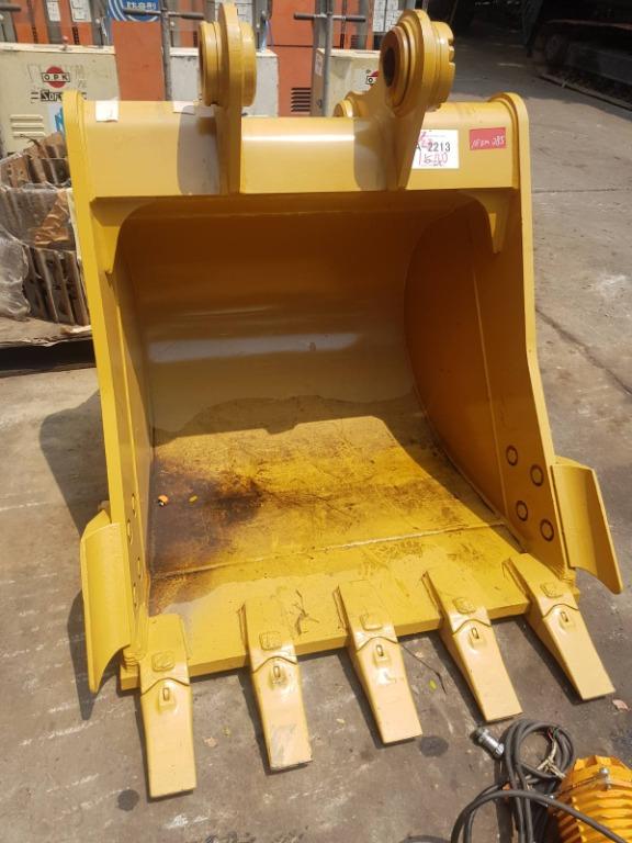Backhoe Bucket assy 1cu japan, Special Vehicles, Heavy Vehicles on ...