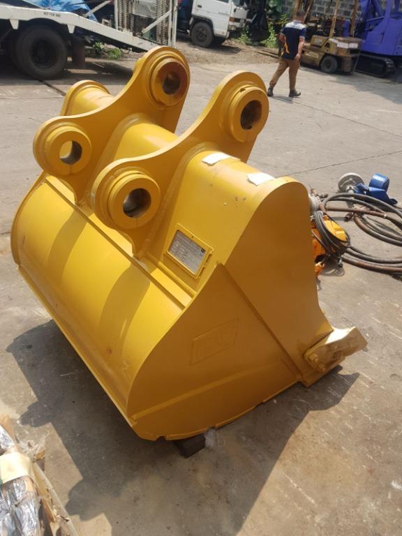 Backhoe Bucket assy 1cu japan, Special Vehicles, Heavy Vehicles on ...