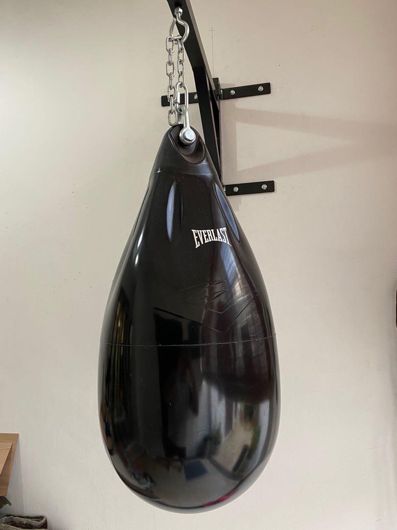 Everlast hydro strike boxing bag + frame, Sports Equipment, Exercise ...