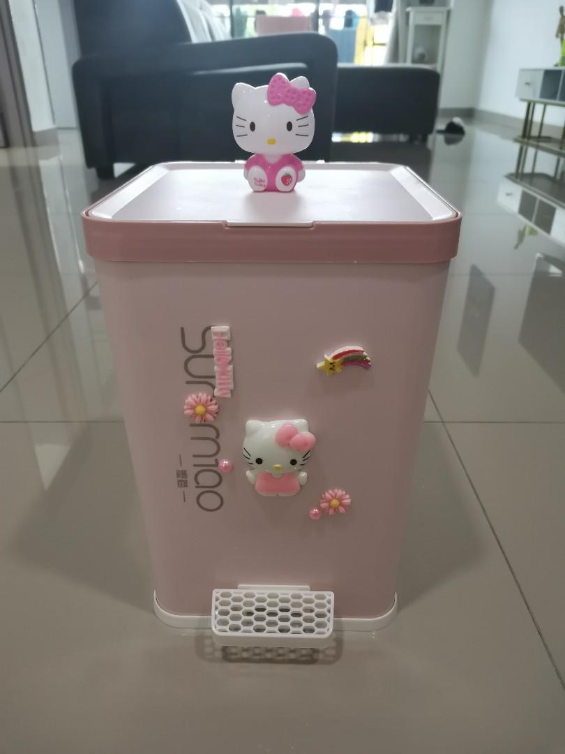 Hello Kitty Soft-closing waste bin 9L, Furniture & Home Living ...