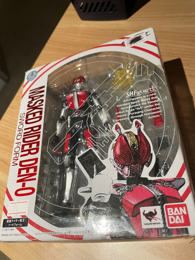 Kamen rider den-o sword form shf, 興趣及遊戲, 玩具 & 遊戲類 - Carousell