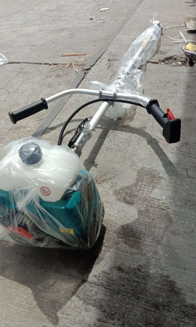 MailTank Brush Cutter 2 Stroke (Heavy Duty), Commercial & Industrial ...