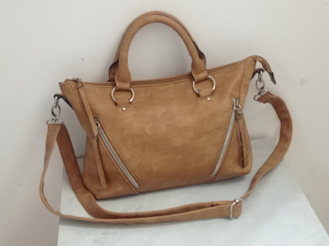 Minicci by Payless, Women's Fashion, Bags & Wallets, Shoulder Bags on ...