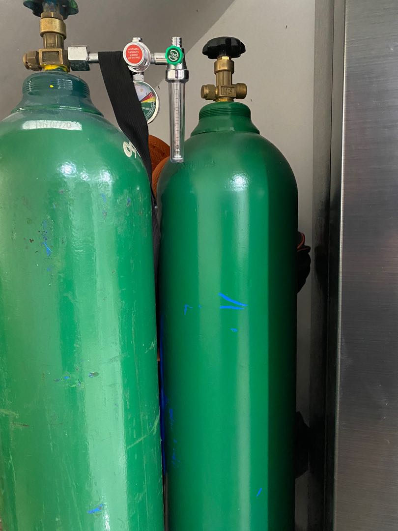 Oxygen Tank 50LBS with regulator, Health & Nutrition, Medical Supplies ...