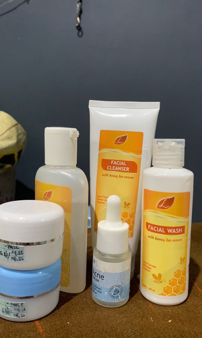 Paket acne lengkap larissa, Kesehatan & Kecantikan, Kulit, Sabun ...