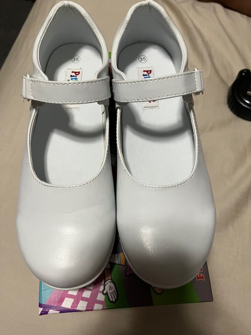 Plain white shoes, Babies & Kids, Babies & Kids Fashion on Carousell