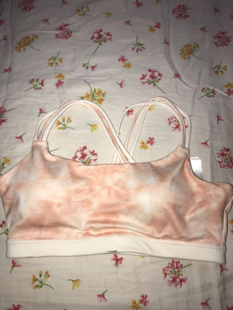 Sports bra (Gap), Women's Fashion, Activewear on Carousell