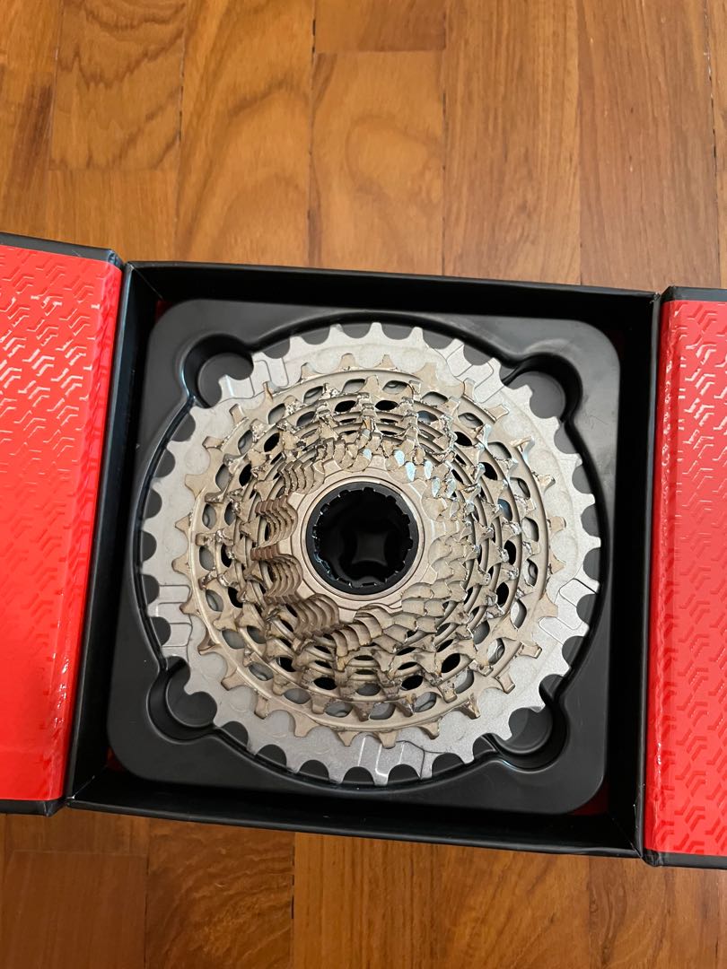 SRAM RED AXS 10-33T Cassette, Sports Equipment, Bicycles & Parts, Parts ...