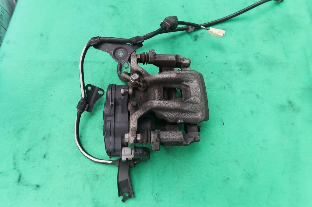 TOYOTA ALPHARD AGH30 HAND BRAKE MOTOR, Auto Accessories on Carousell