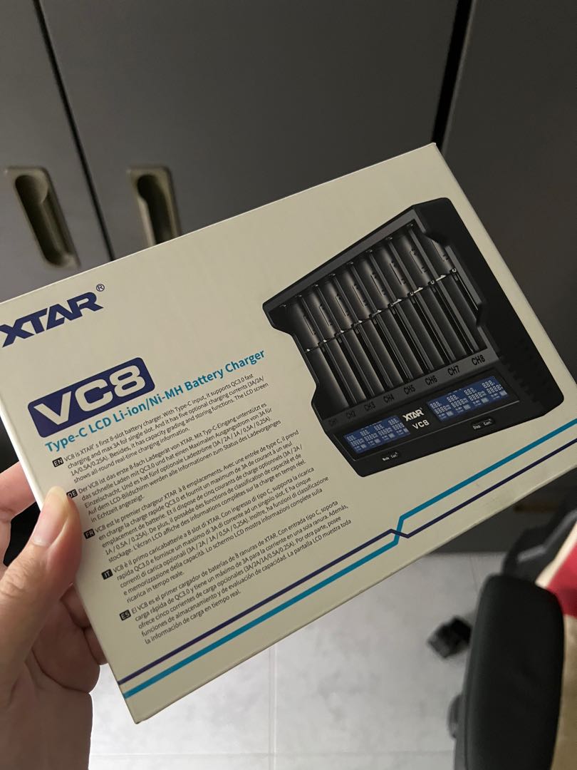 Xtar VC8 Charger, Computers & Tech, Parts & Accessories, Chargers on ...
