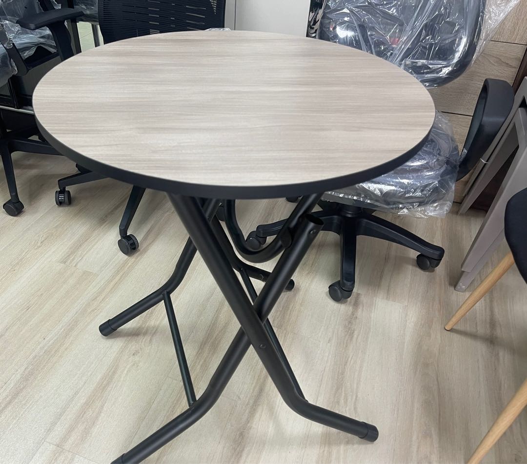 2ft Round Folding Table (YA-Brown/ walnut ), Furniture & Home Living ...
