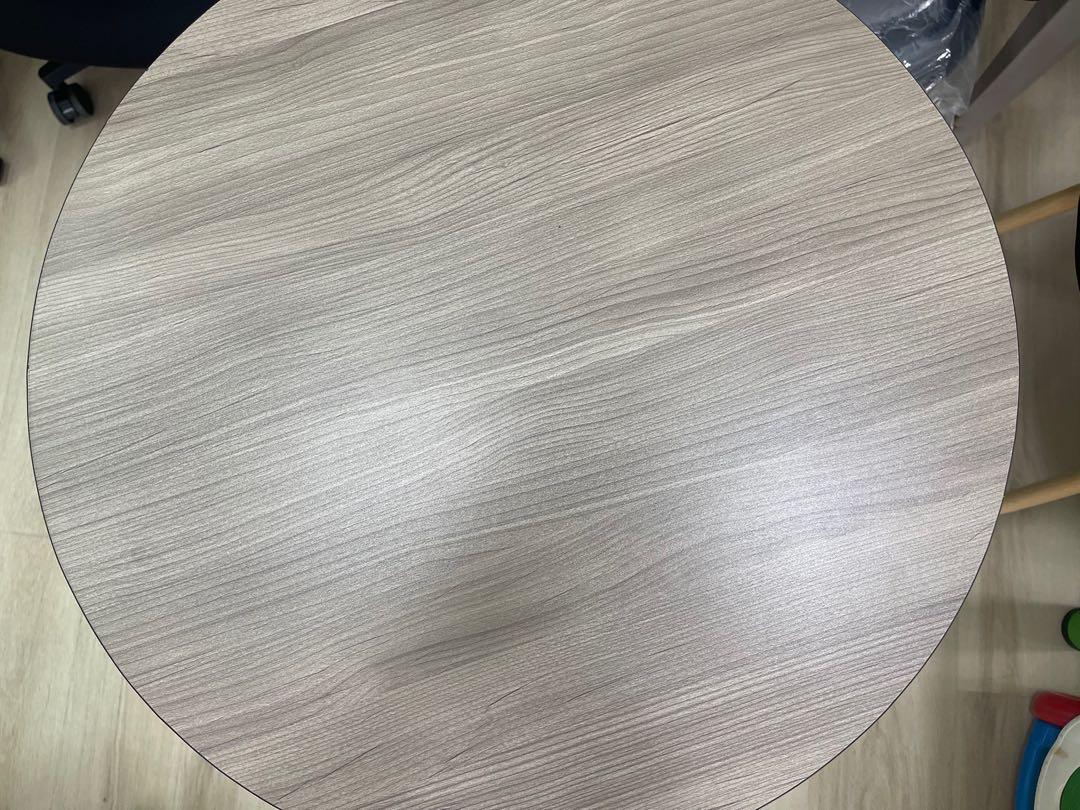 2ft Round Folding Table (YA-Brown/ walnut ), Furniture & Home Living ...