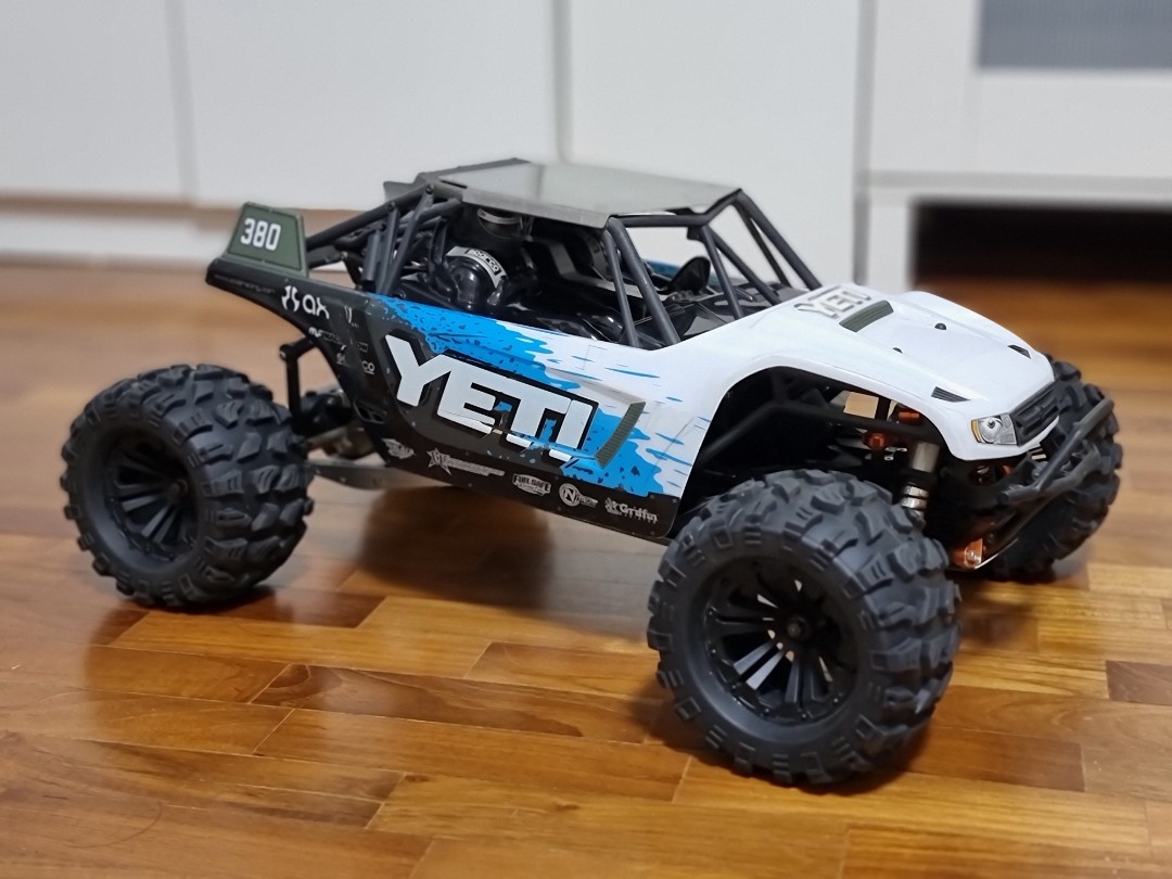 Axial Yeti 1/10 RTR, Hobbies & Toys, Toys & Games on Carousell