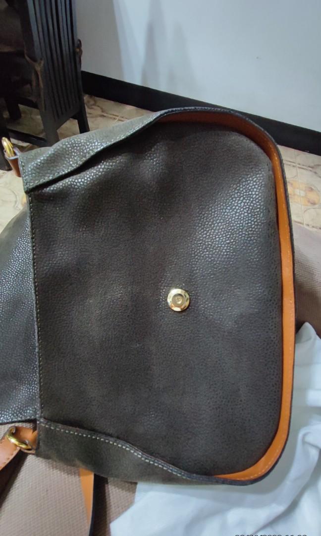 BRIC'S made in italy no issue, Luxury, Bags & Wallets on Carousell