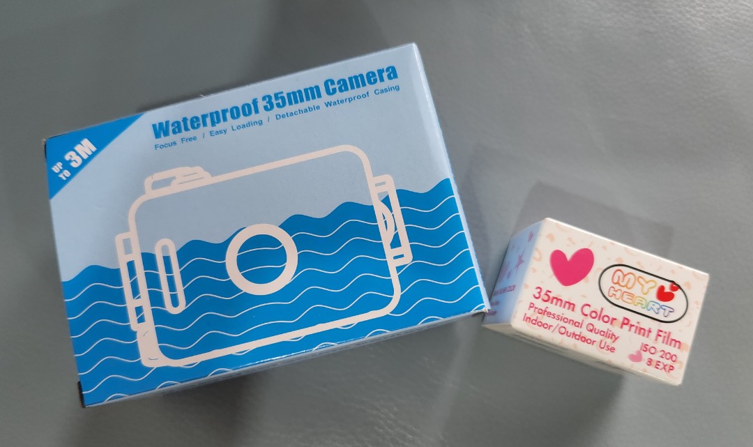 Camera with clear plastic waterproof casing, Photography, Cameras on ...