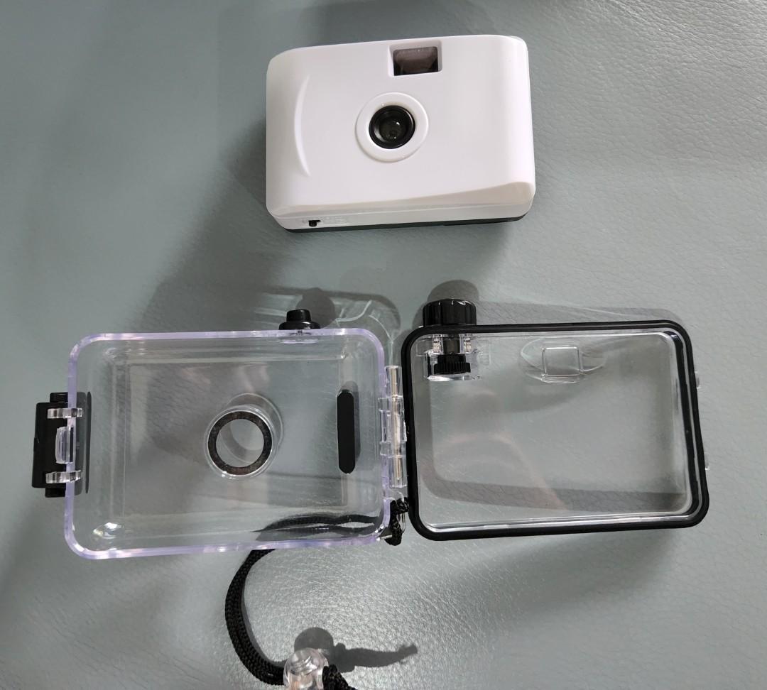 Camera with clear plastic waterproof casing, Photography, Cameras on ...