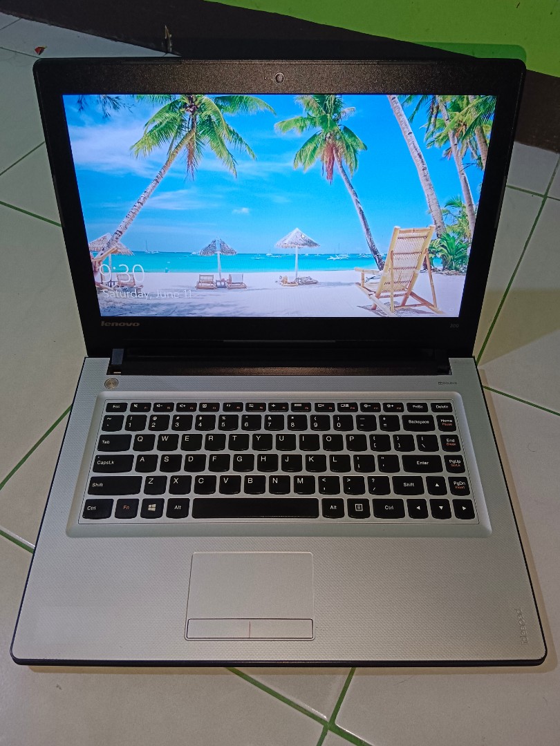 Core i5 6th Gen 8GB RAM 128GB SSD AMD Radeon R5 M330 Lenovo Gaming ...